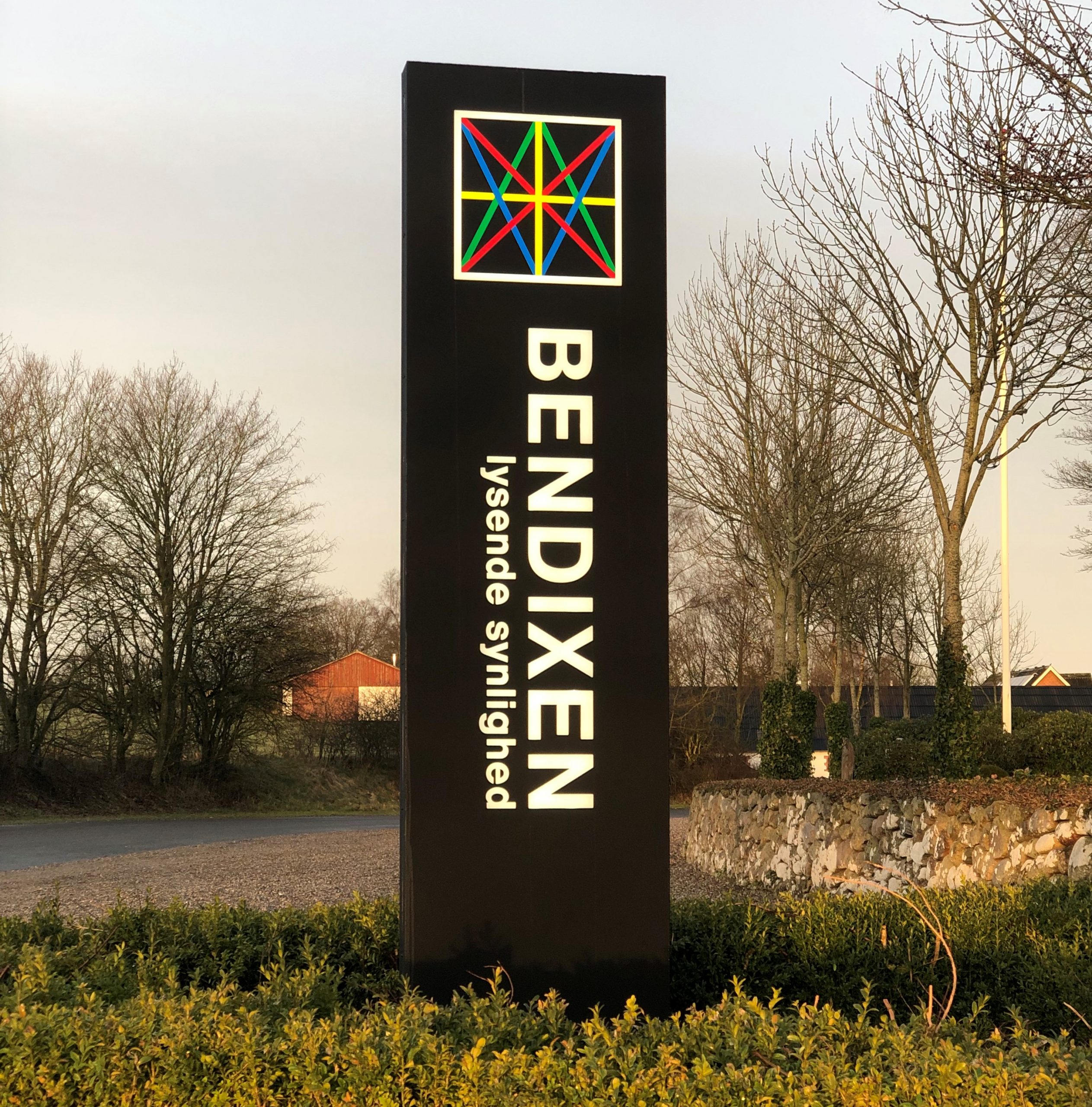 BENDIXEN ® | Vi gør din virksomhed lysende synlig!