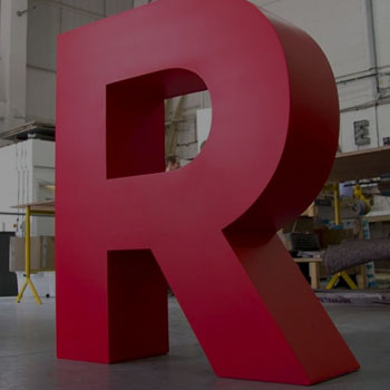 Mega blikfang med mega store ord og bogstaver fra BENDIXEN